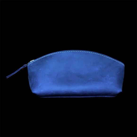 Portland Leather | Accessories | Portland Leather Eclipse Makeup Bag ...